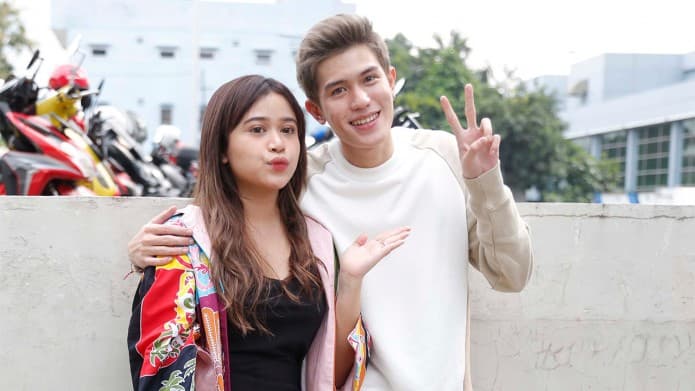 Brisia Jodie dan Julian Jacob Pamer Kaki Terluka, Ada Apa?